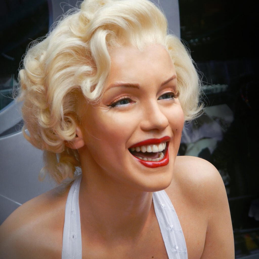 Marilyn Monroe Homes – 60 Years After Her Death! | Lifestyle World